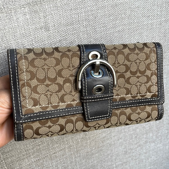 Coach | Bags | Coach Signature Canvas Wallet | Poshmark
